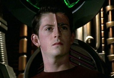 EXCLUSIVE: Manu Intiraymi Talks 'Voyager', The Convention Scene, The ...
